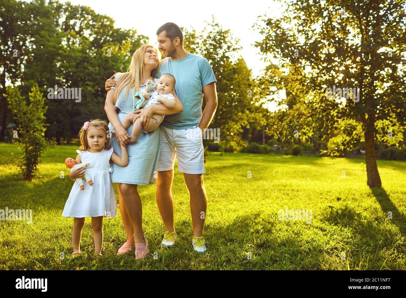 Family baby in nature hi-res stock photography and images - Alamy