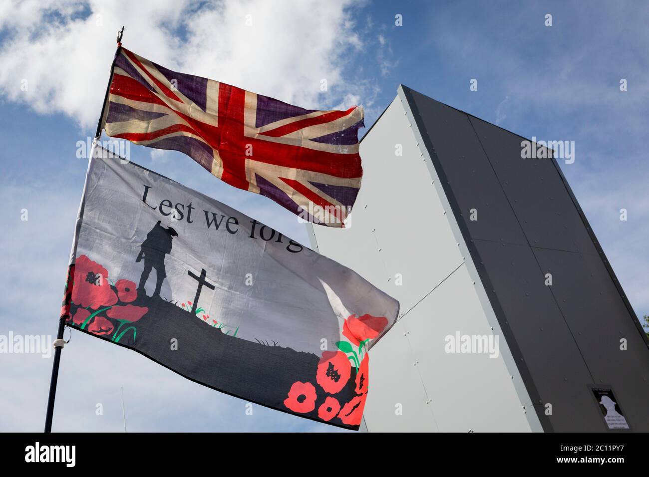 English right wing groups hi-res stock photography and images - Alamy