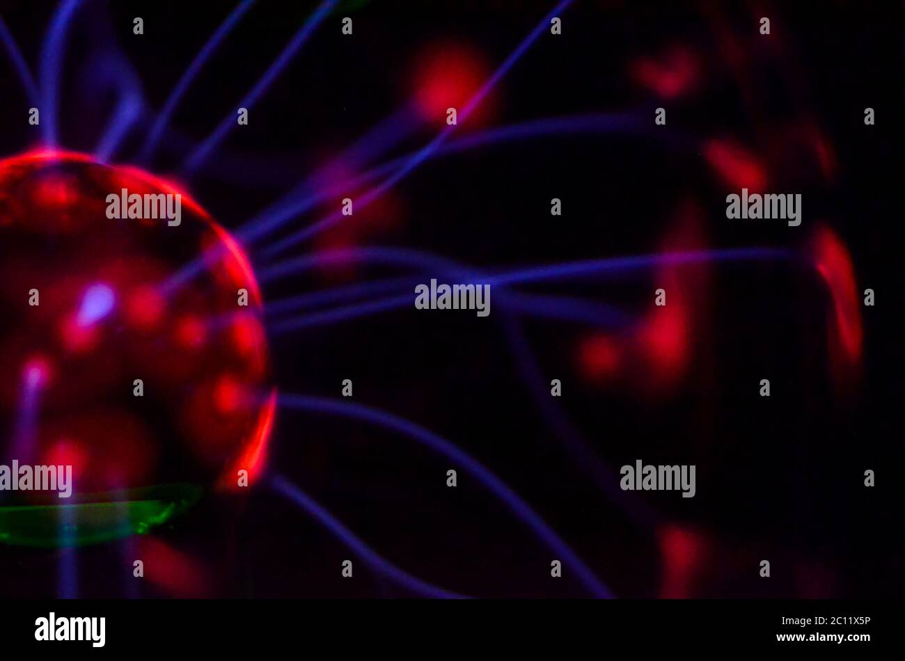 Tesla coil arc discharge hi-res stock photography and images - Alamy