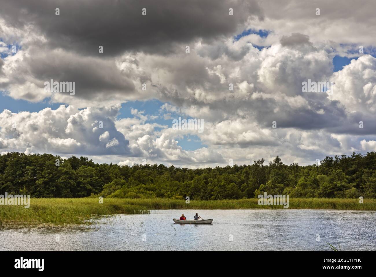 Rudder boat hi-res stock photography and images - Alamy