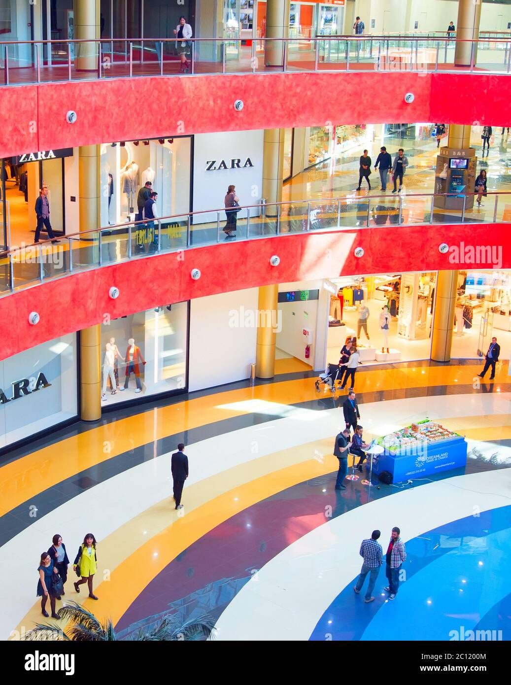 Mall of georgia interior hi-res stock photography and images - Alamy