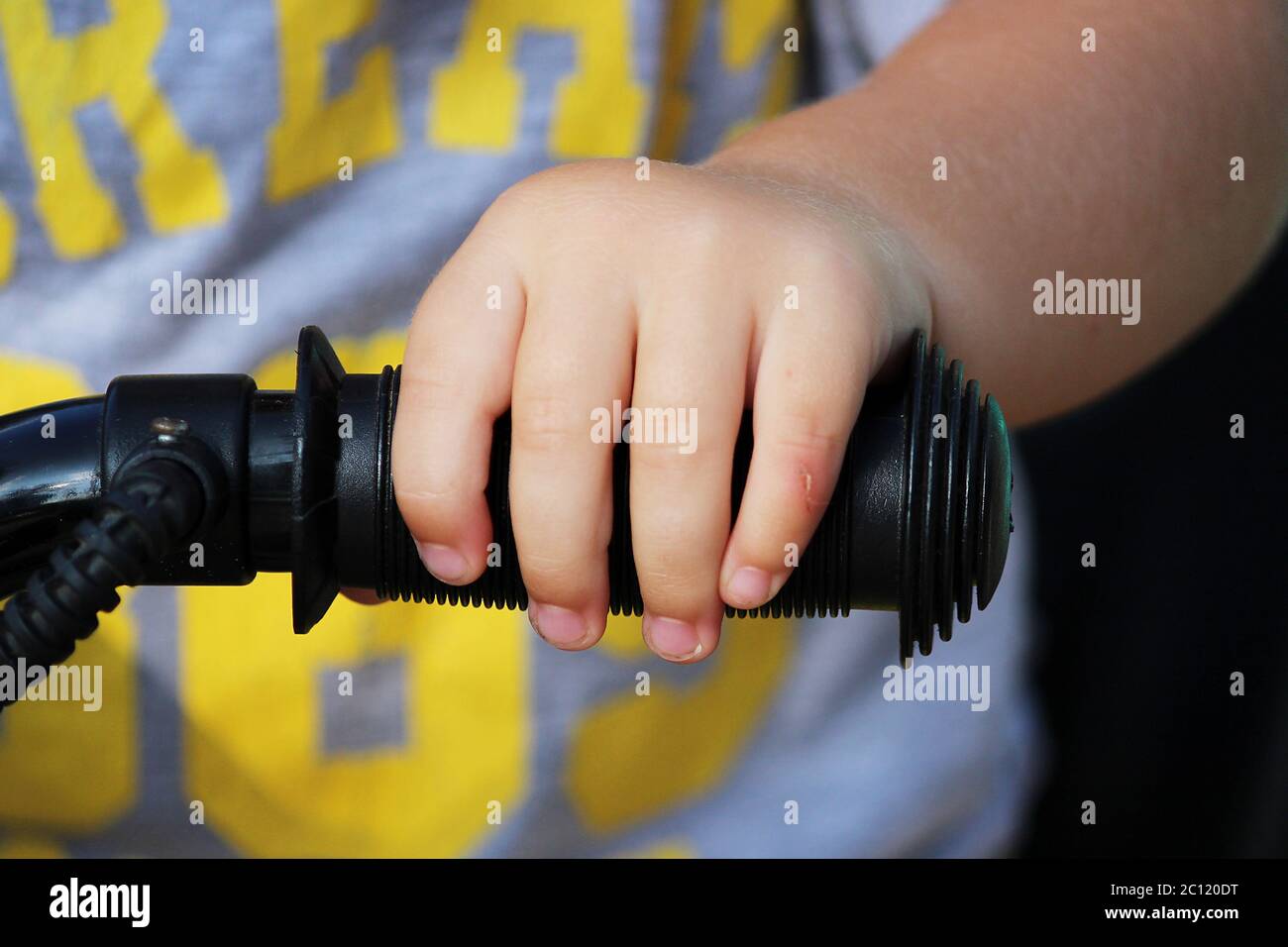 Kid and bicycle hi-res stock photography and images - Alamy