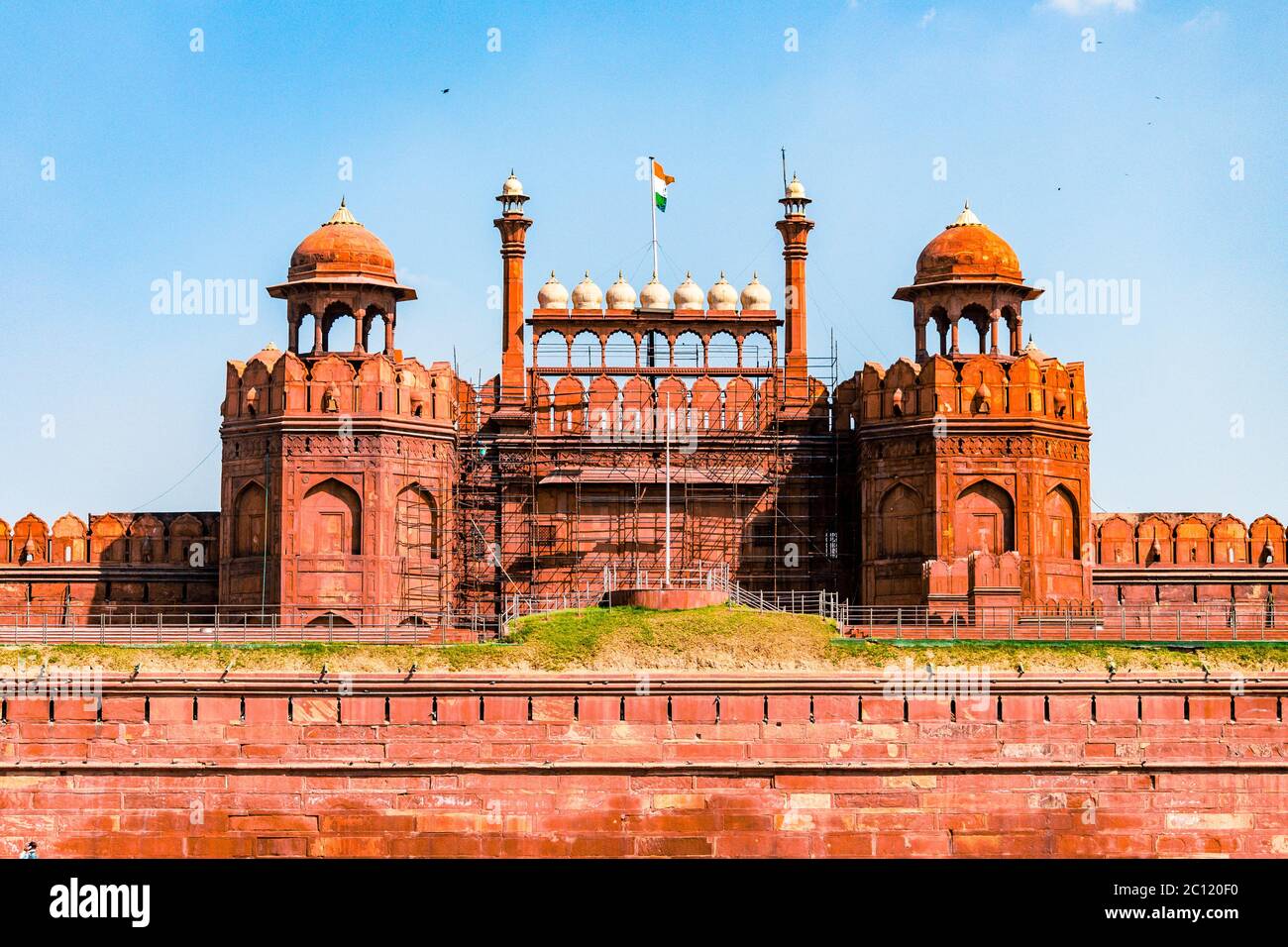 Red Fort(Lal Qila) - World Heritage Site. It is a historic fort in the ...