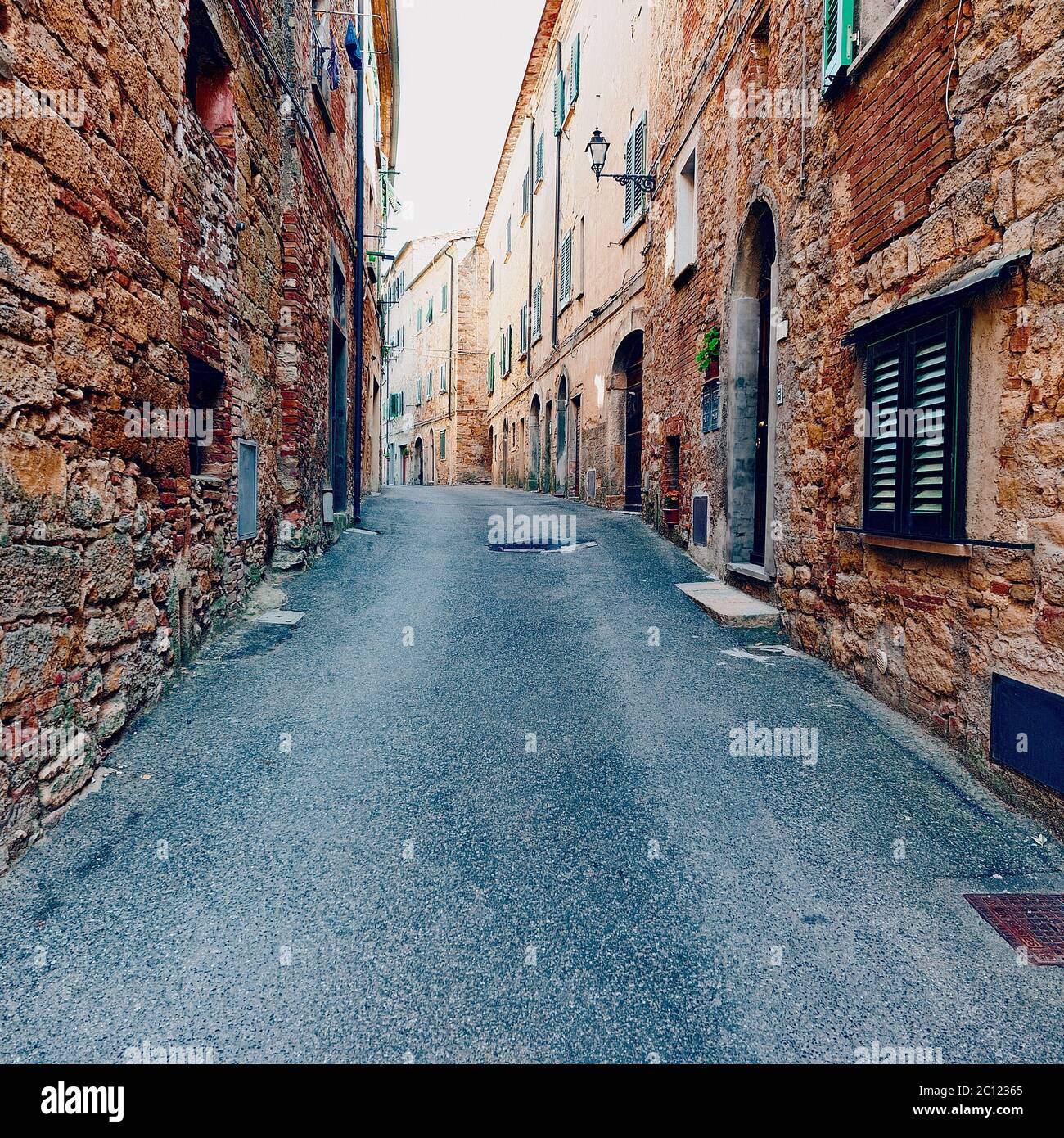 Medieval italian city hi-res stock photography and images - Alamy