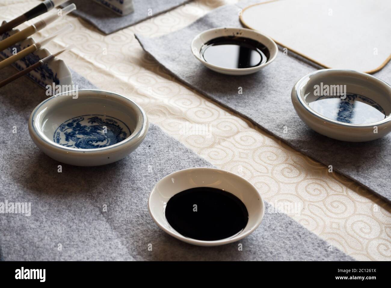 Calligraphy table hi-res stock photography and images - Alamy