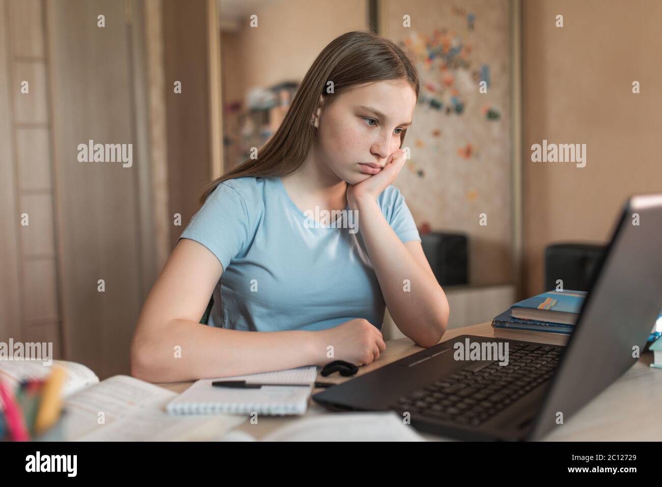 Not understanding technology hi-res stock photography and images - Alamy