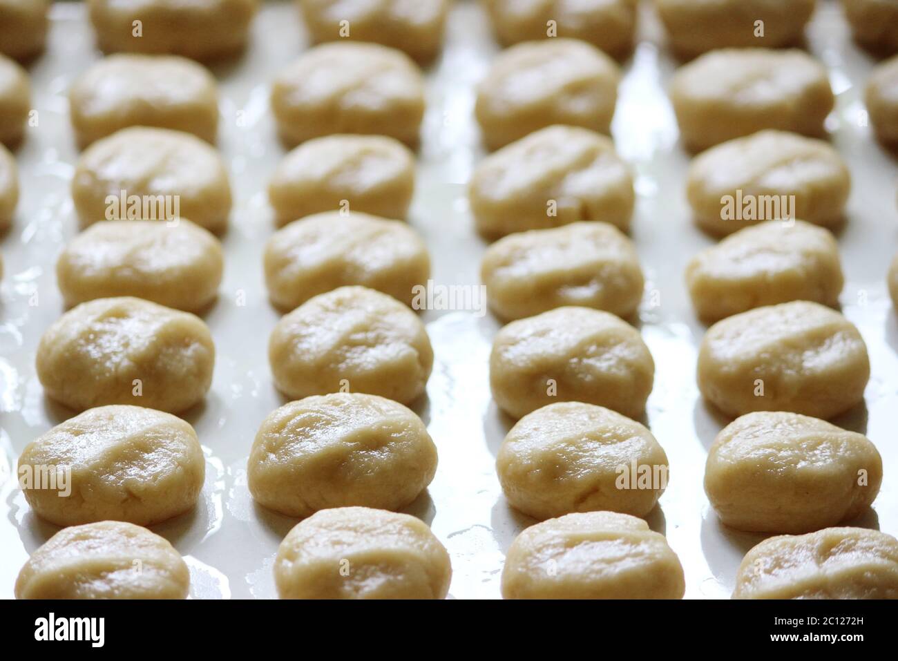 Shortbread balls hi-res stock photography and images - Alamy