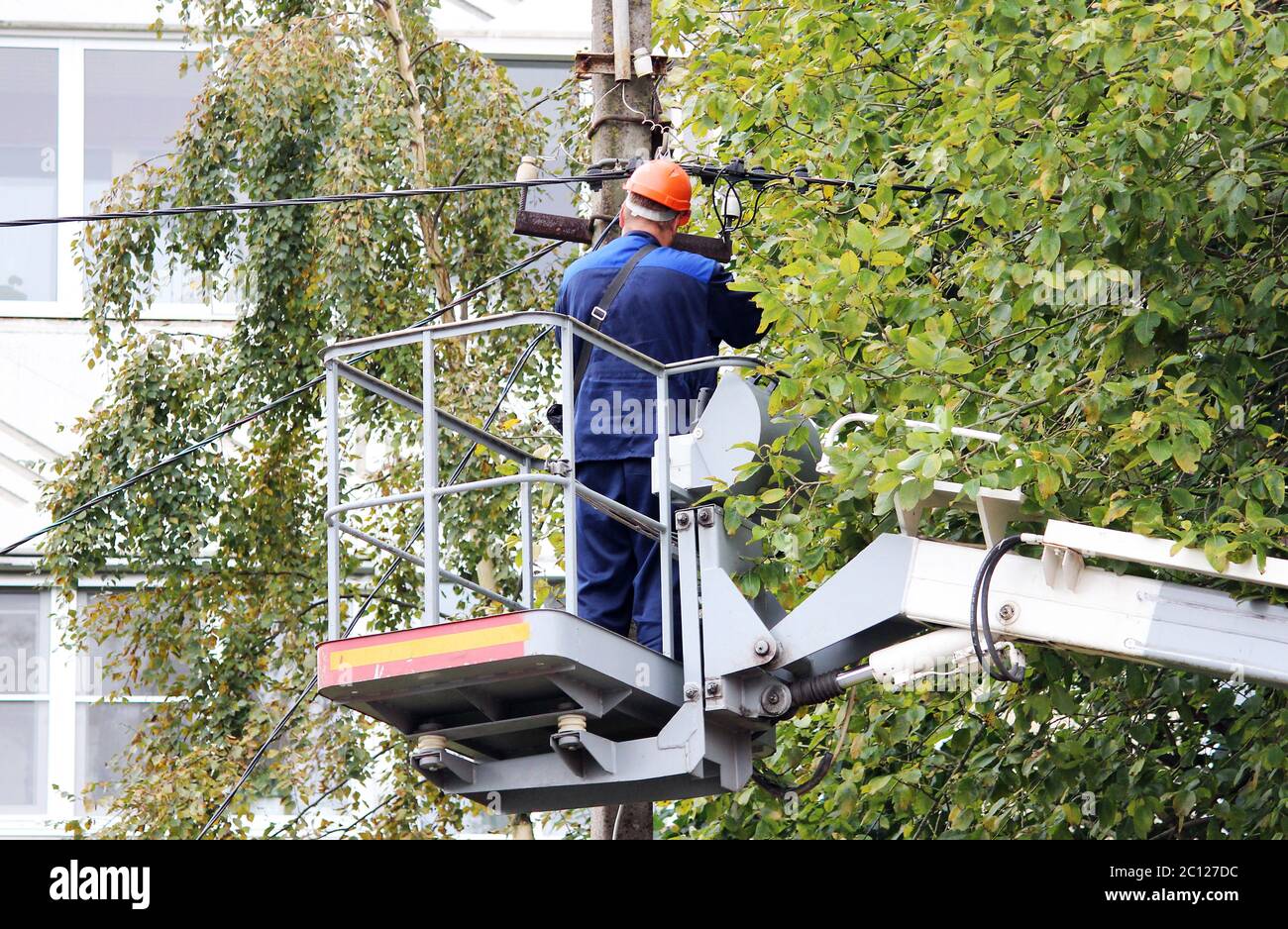 Electrical lineman pole hi-res stock photography and images - Alamy