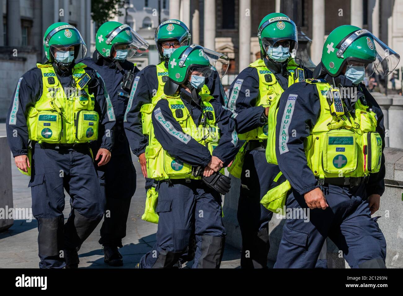 Old london ambulance hi-res stock photography and images - Alamy