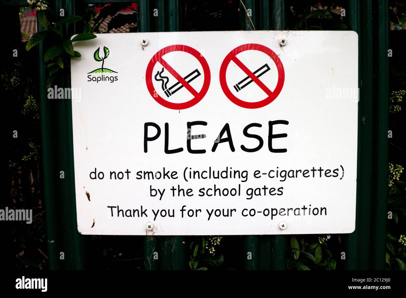 Please do not smoke sign outside a school, Warwick, UK Stock Photo - Alamy