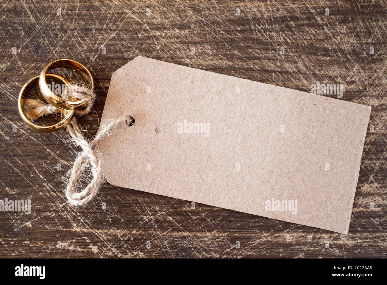 Wedding engagement rings blank hi-res stock photography and images - Alamy