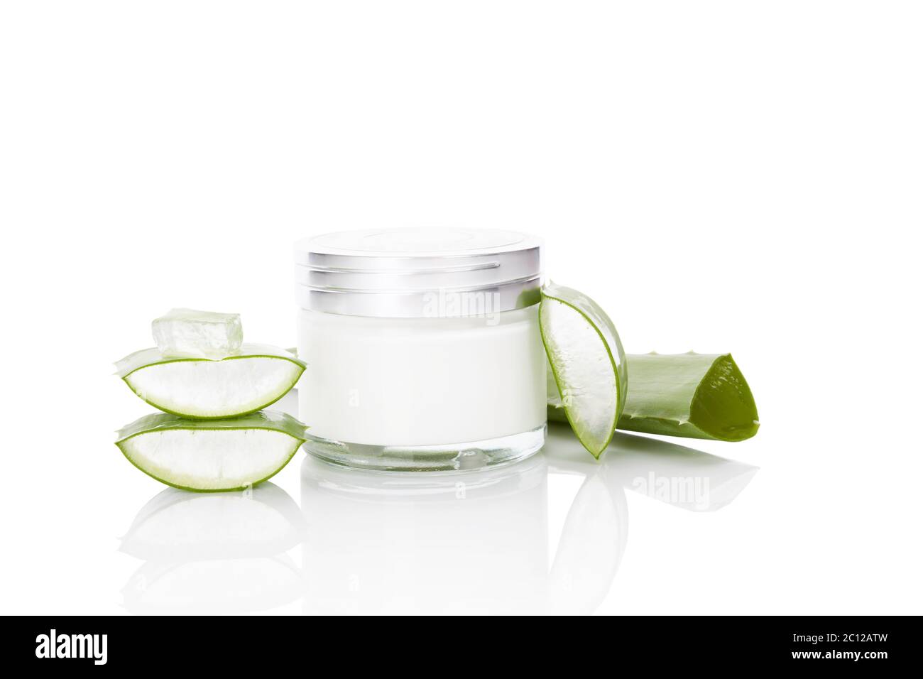 Aloe vera cosmetics Stock Photo - Alamy