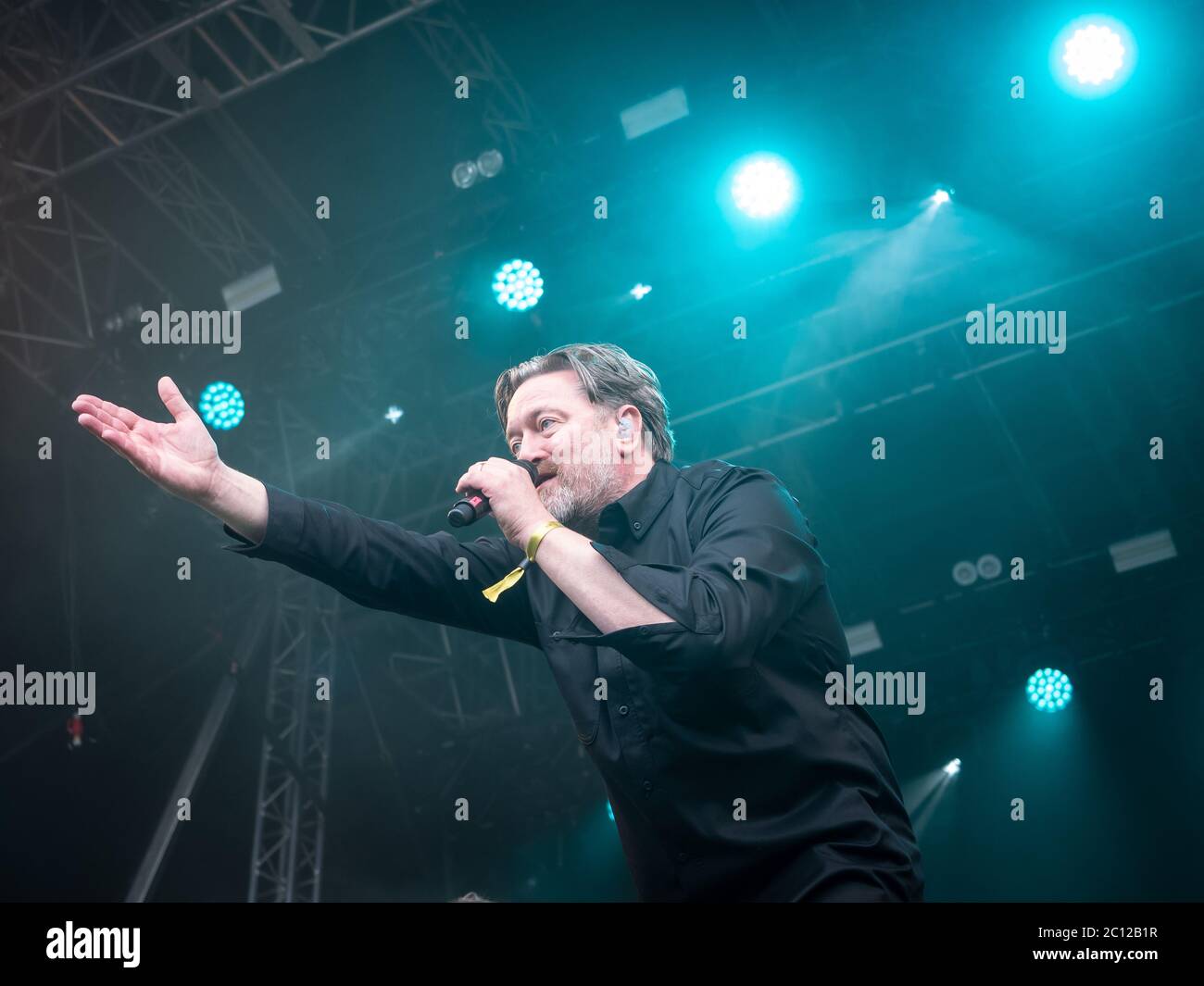 Elbow photo concert hi-res stock photography and images - Alamy