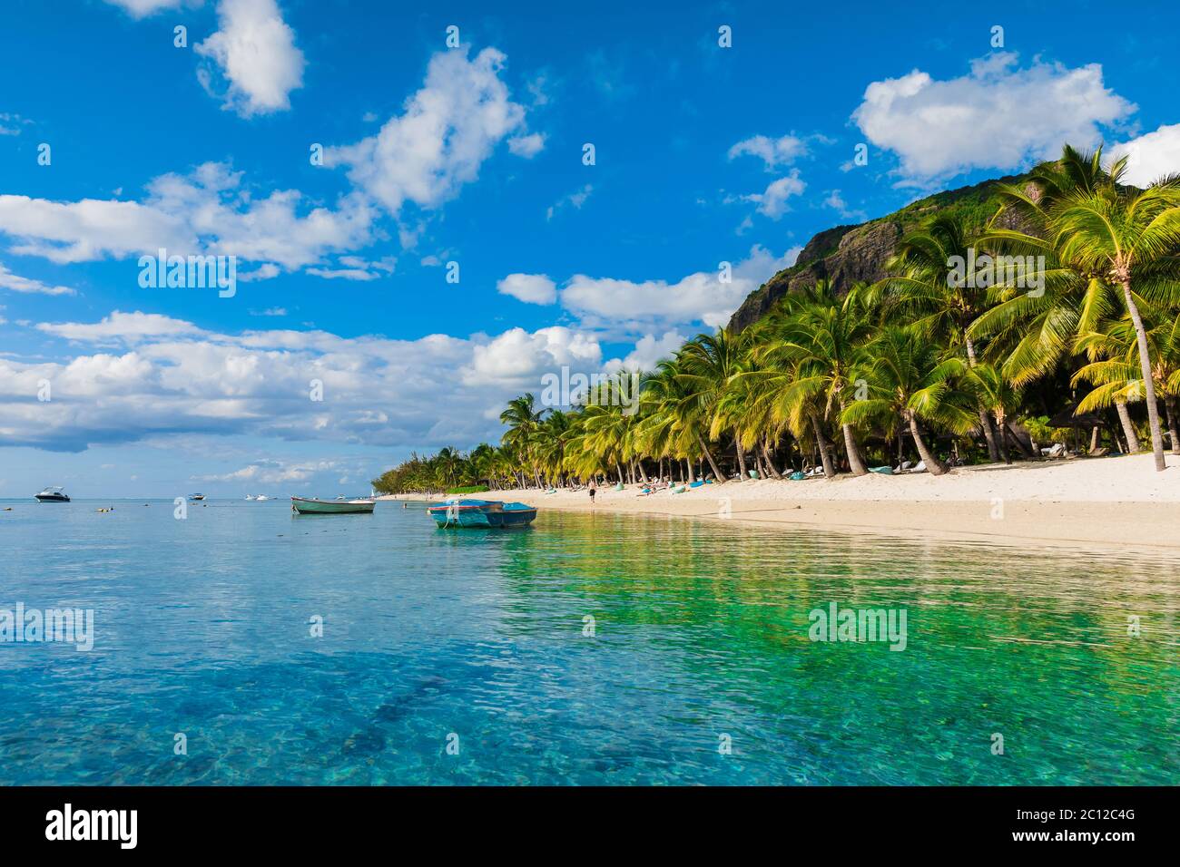 Mauritius Beach Boat High Resolution Stock Photography and Images - Alamy