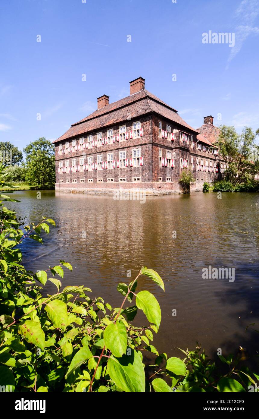 Old european castle hi-res stock photography and images - Alamy