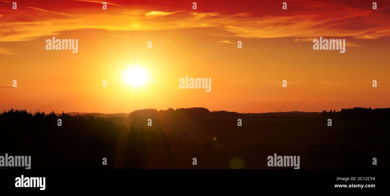 Mist over cloud forest at dawn hi-res stock photography and images - Alamy