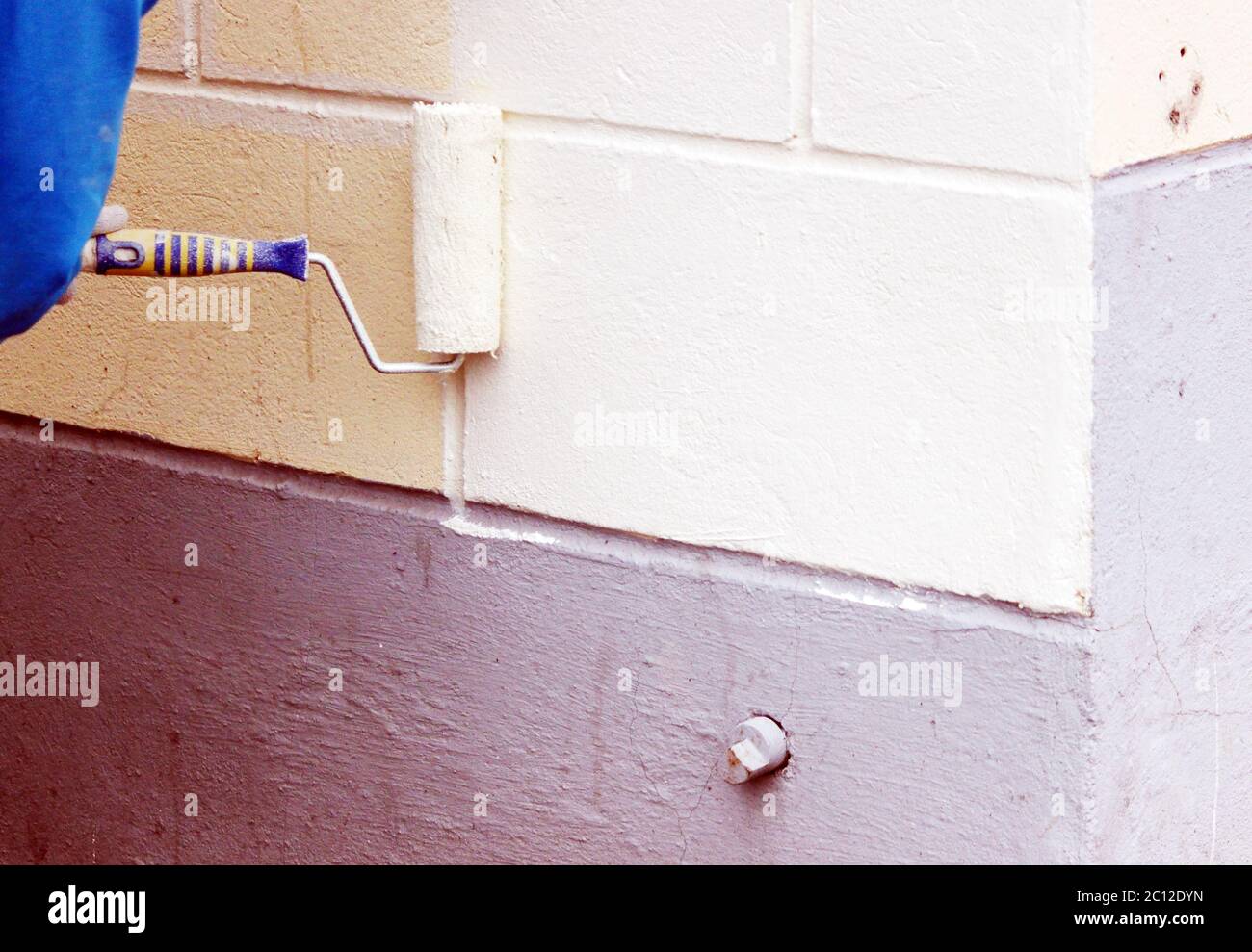 Interior paints hi-res stock photography and images - Alamy