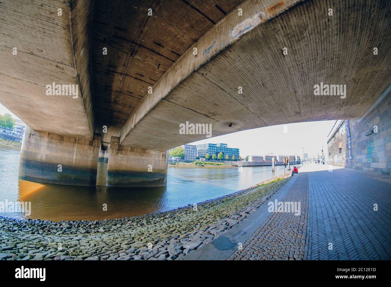 School under bridge hi-res stock photography and images - Alamy