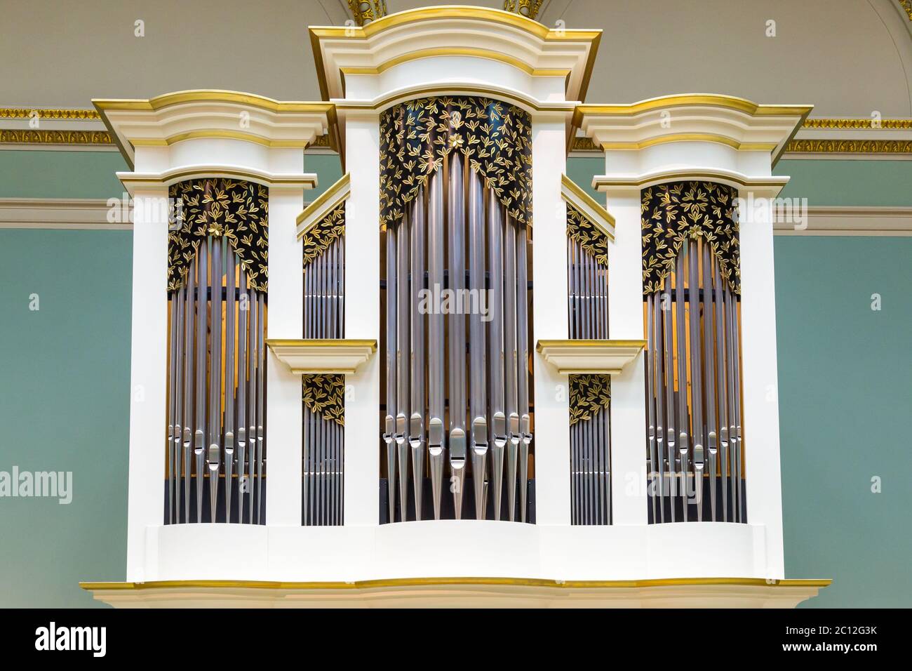 Pipe organ in the concert hall Stock Photo - Alamy