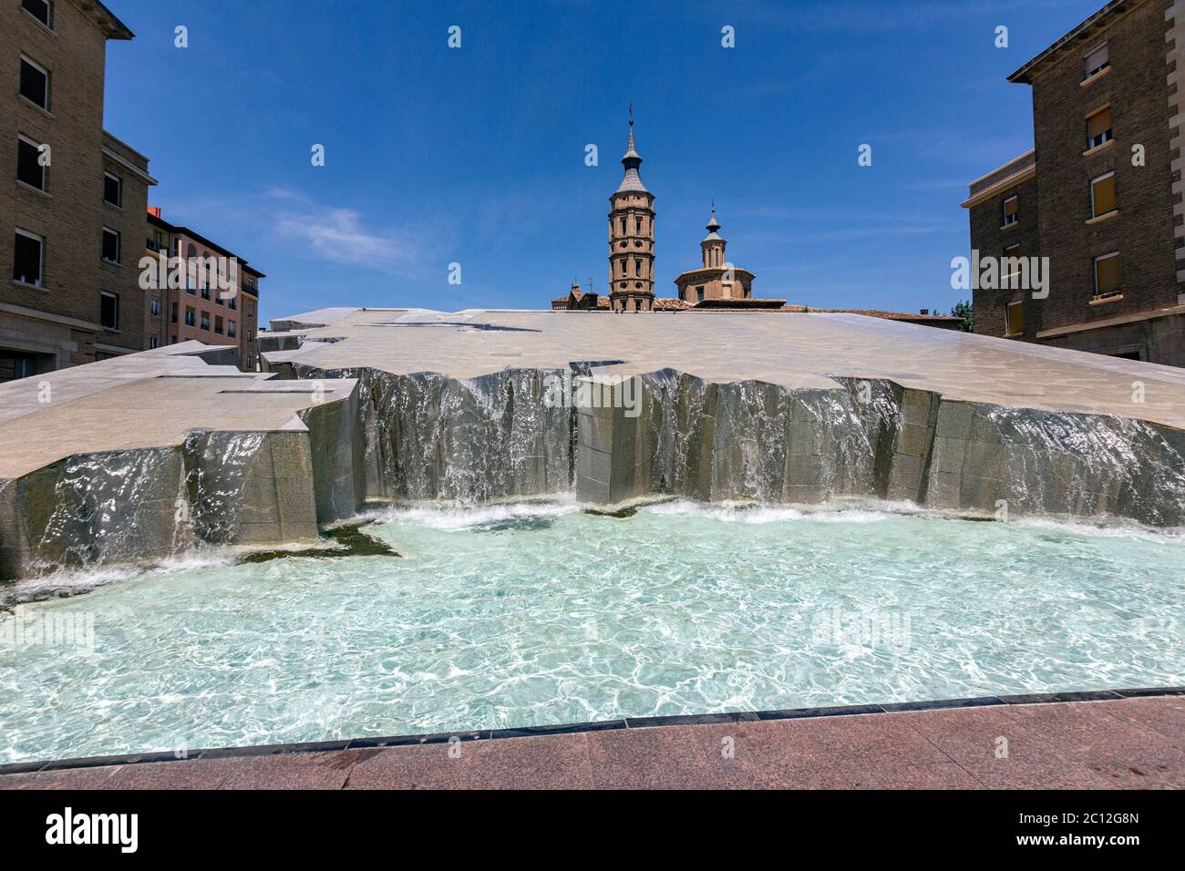 Pillar plaza hi-res stock photography and images - Alamy