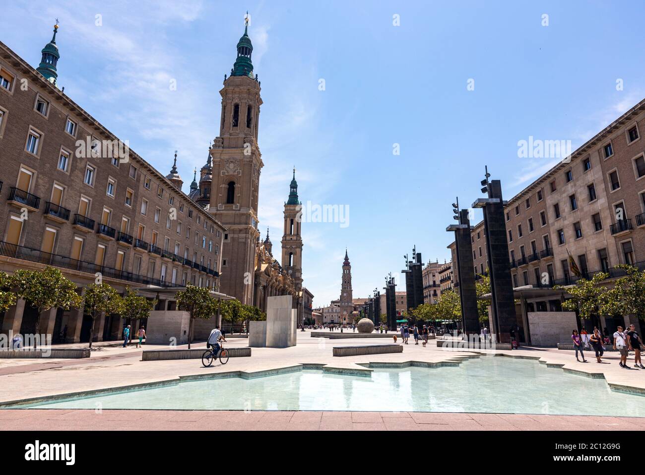 Fuente de la Hispanidad, Plaza of Our Lady of the Pillar, Plaza del ...