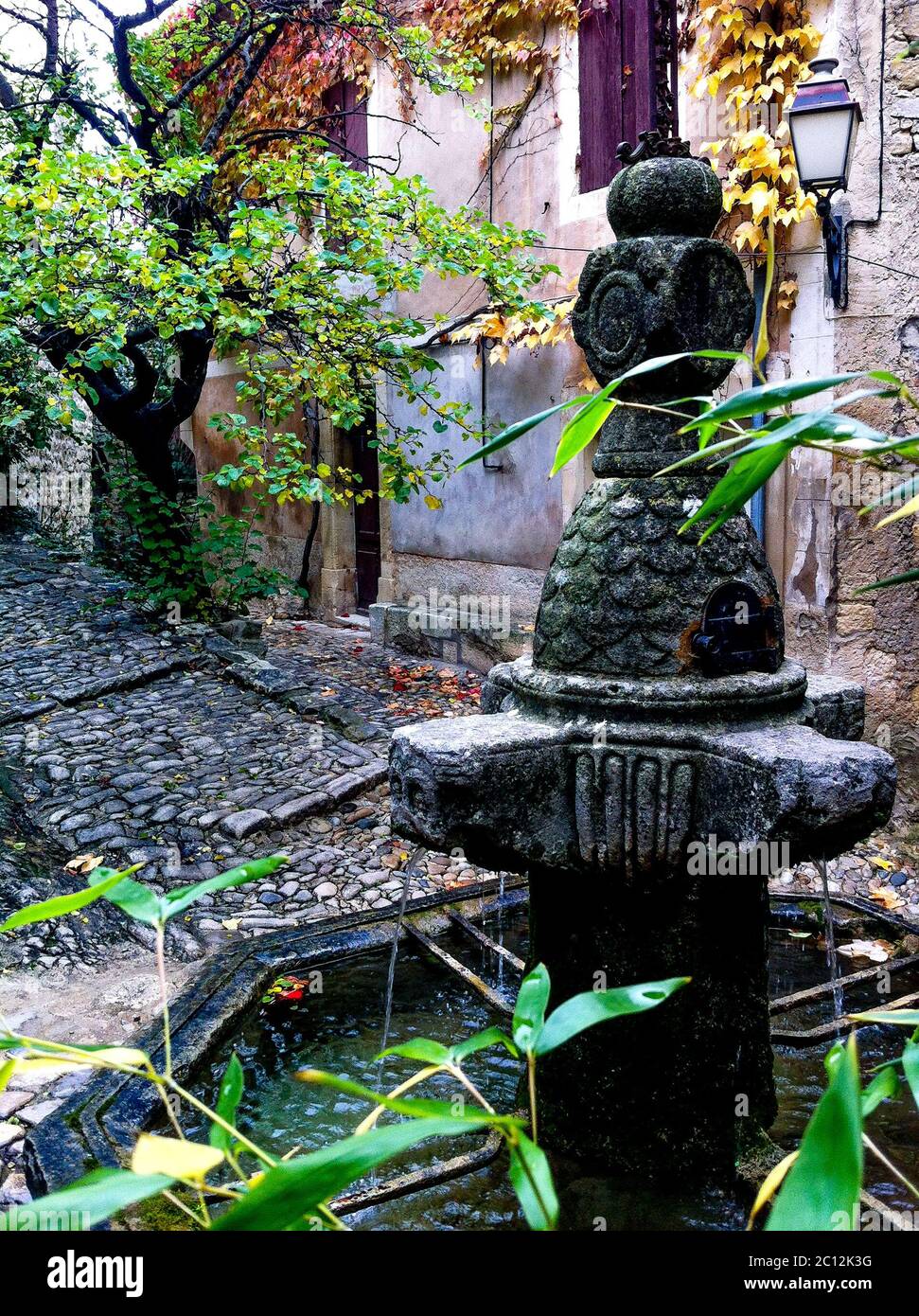 Village of le crestet hi-res stock photography and images - Alamy