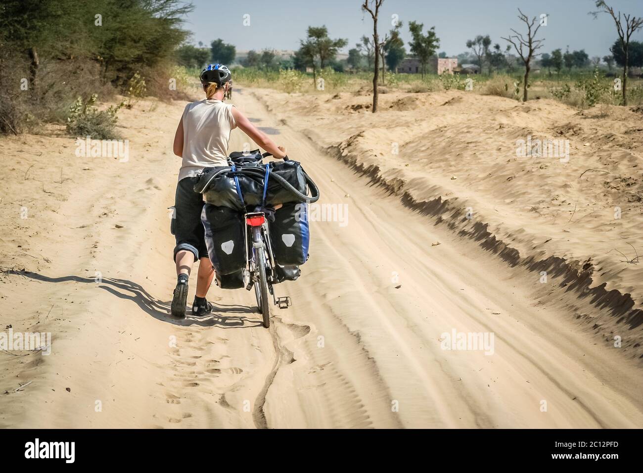 Desert cycling hi-res stock photography and images - Alamy
