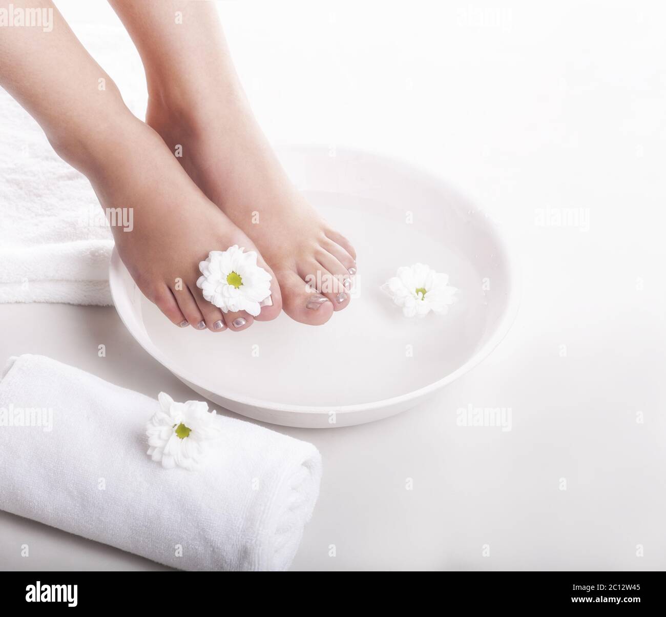 Foot spa hi-res stock photography and images - Alamy
