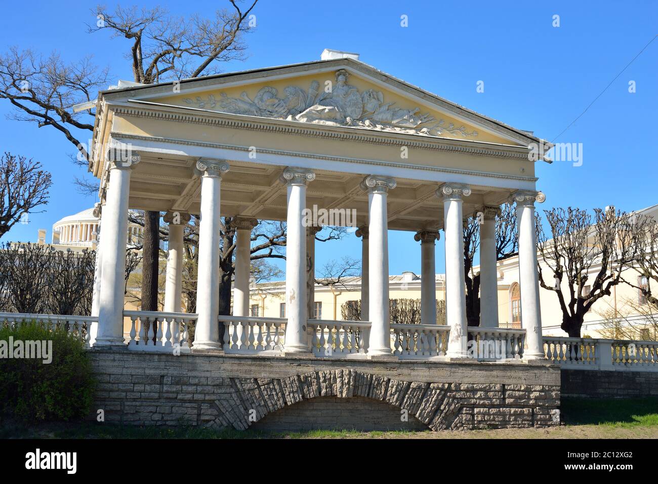 The park of pavlovsk palace hi-res stock photography and images - Alamy