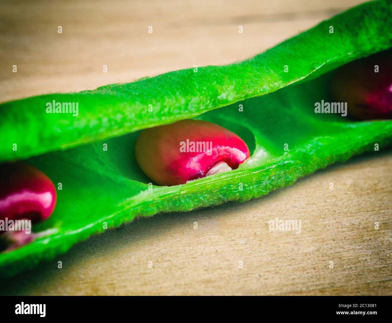 Purple beans hi-res stock photography and images - Alamy