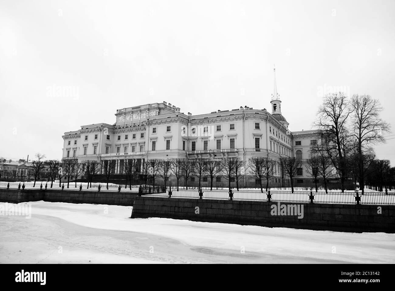The Mikhailovsky Castle ( Engineers Castle Stock Photo - Alamy