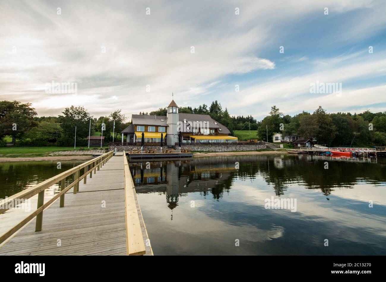 Dock entertainment hi-res stock photography and images - Alamy