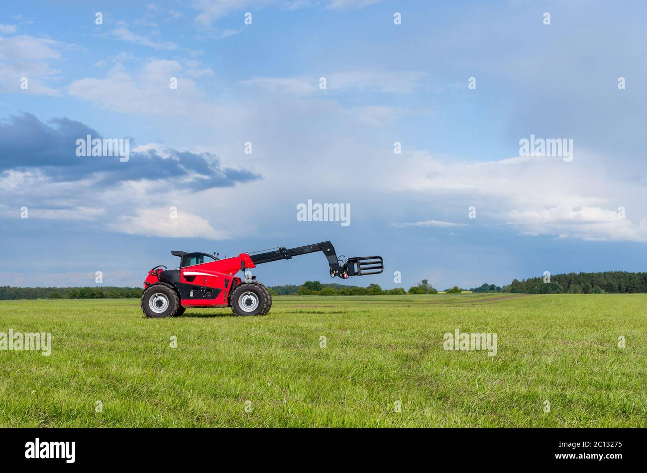 Forklift telescopic hi-res stock photography and images - Alamy