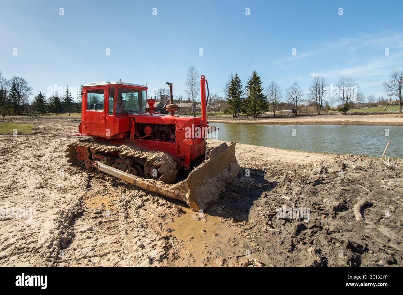 Old crawler tractor hi-res stock photography and images - Alamy