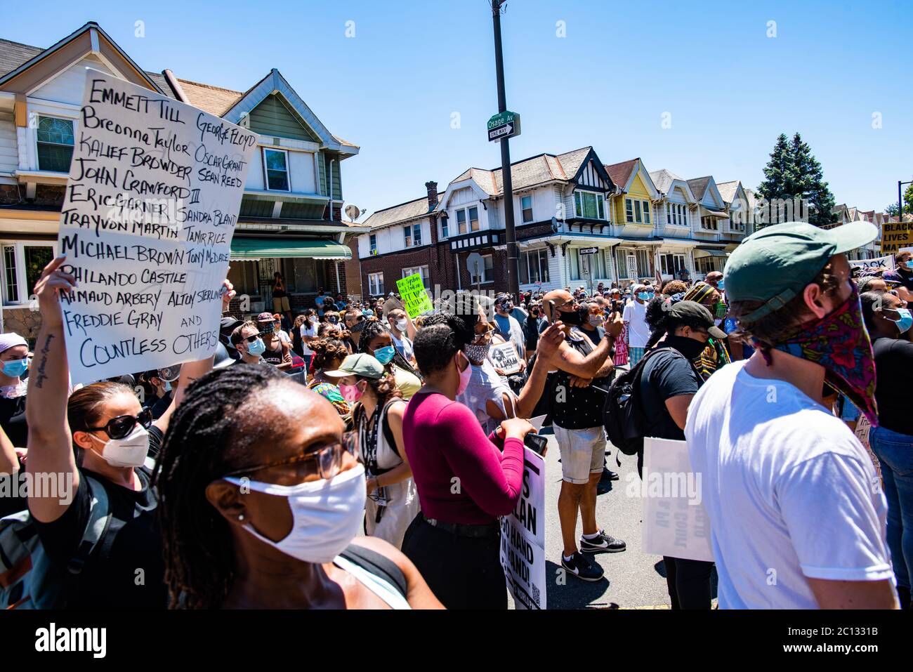 Philadelphia move 1985 hi-res stock photography and images - Alamy