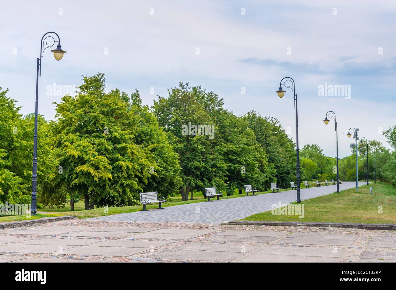 Beautiful avenue hi-res stock photography and images - Alamy