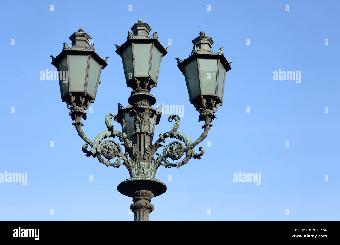 Street lamp in the old style Stock Photo - Alamy