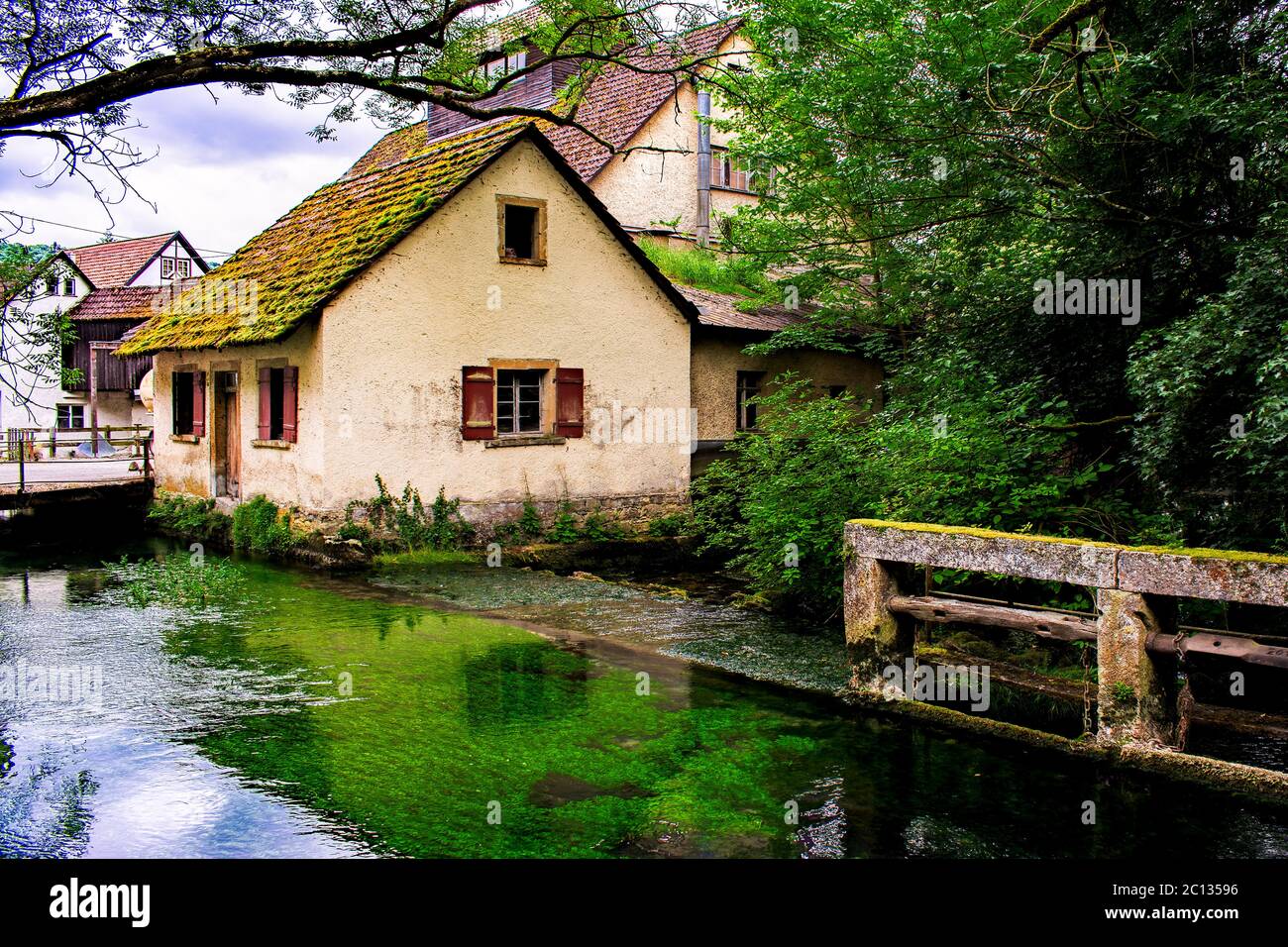 The old mill house hi-res stock photography and images - Alamy