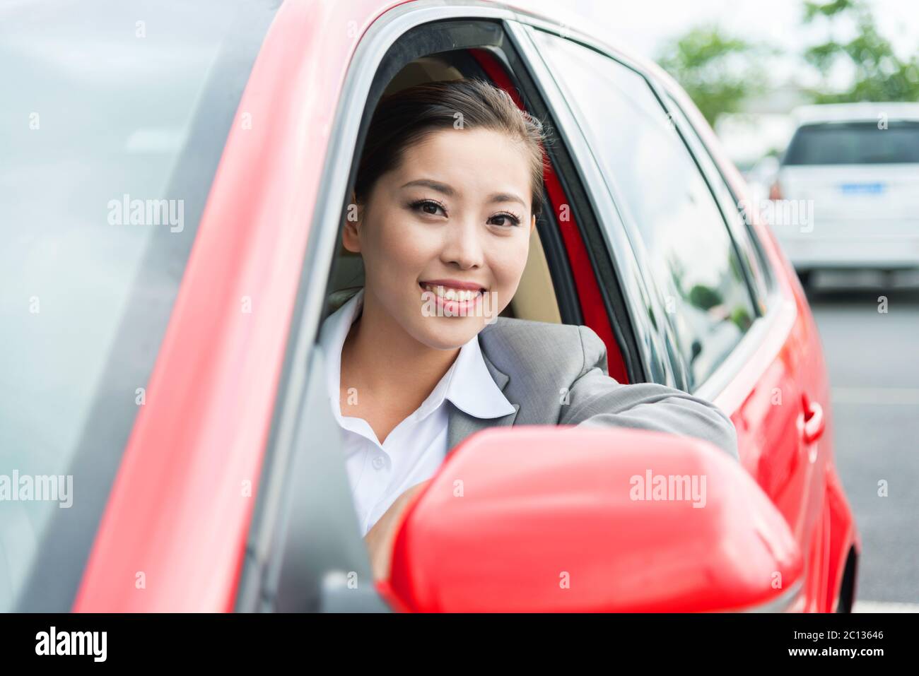 Asian girl car hi-res stock photography and images - Alamy