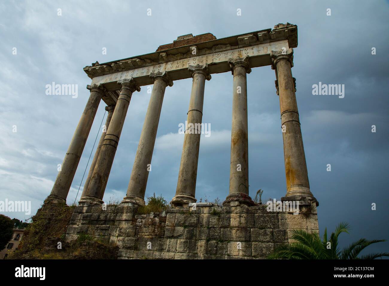 Rome temples hi-res stock photography and images - Alamy