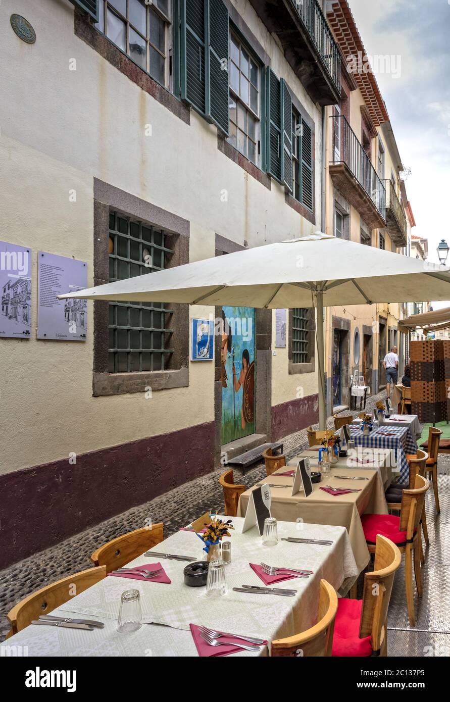 Santa Maria Street Stock Photo - Alamy