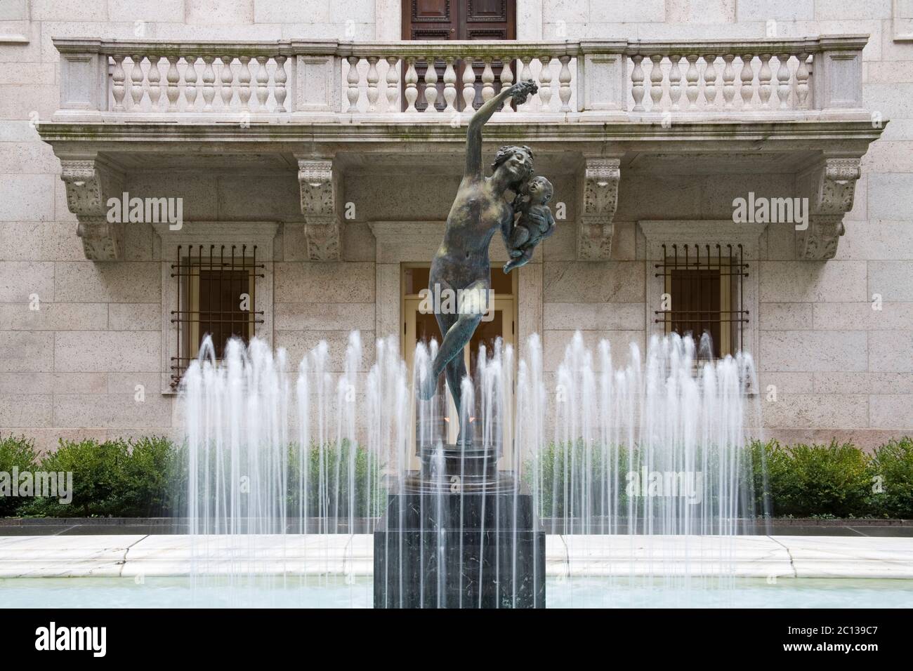 Boston public library statue hi-res stock photography and images - Alamy