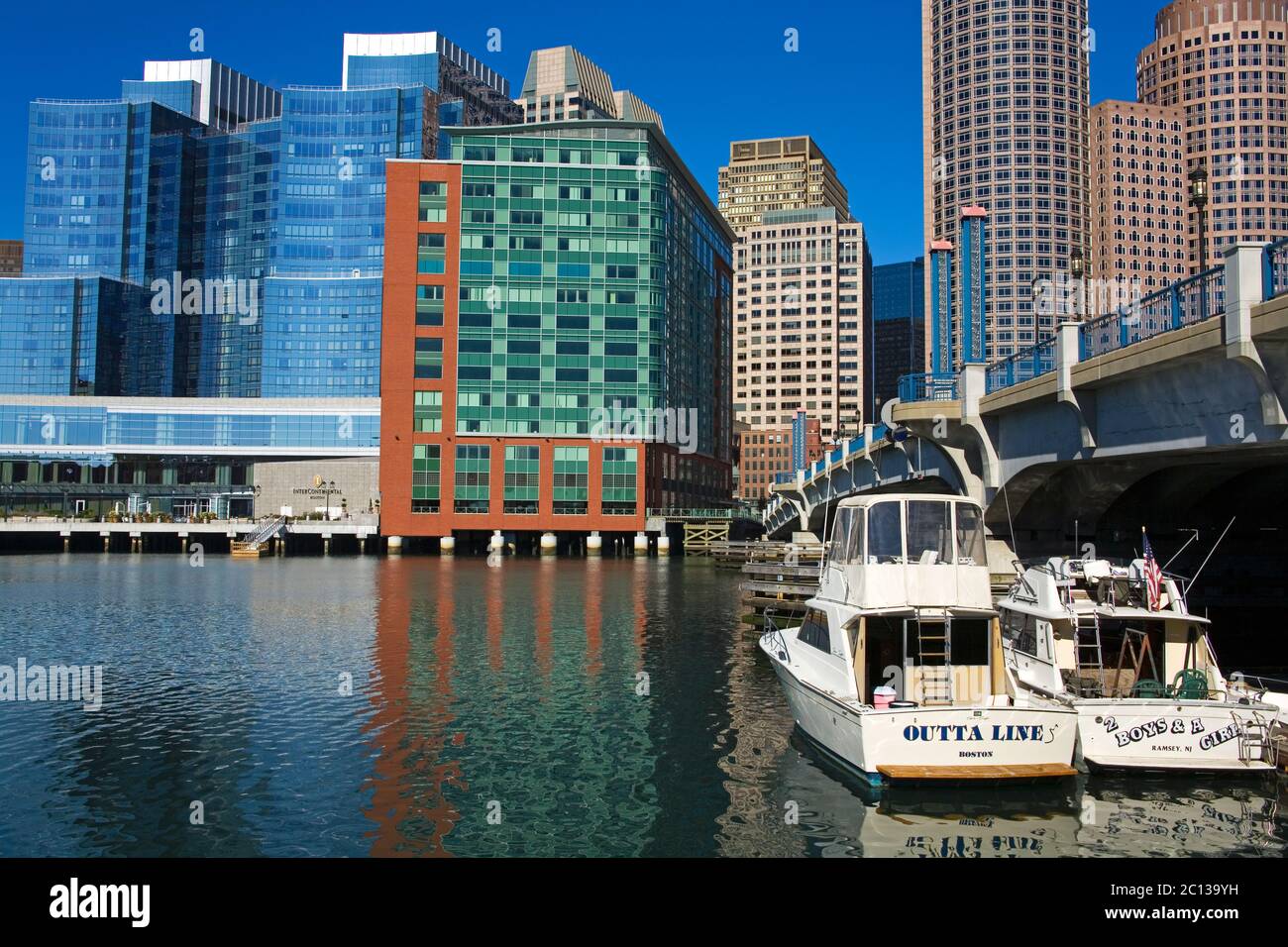Fort Point Channel & Moakley Bridge, Boston, Massachusetts, USA Stock ...