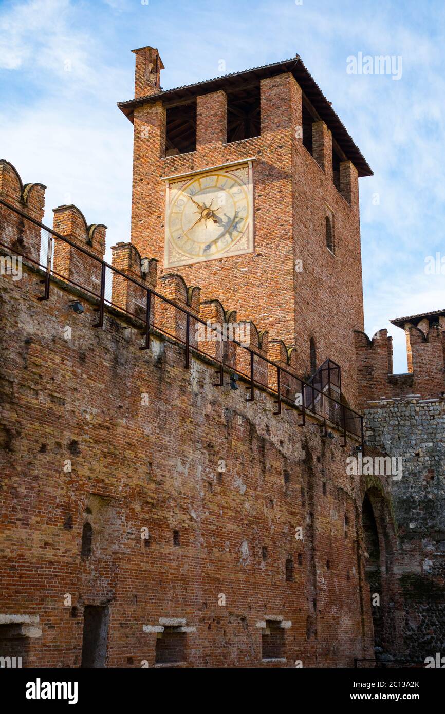 Castelvecchio verona hi-res stock photography and images - Alamy