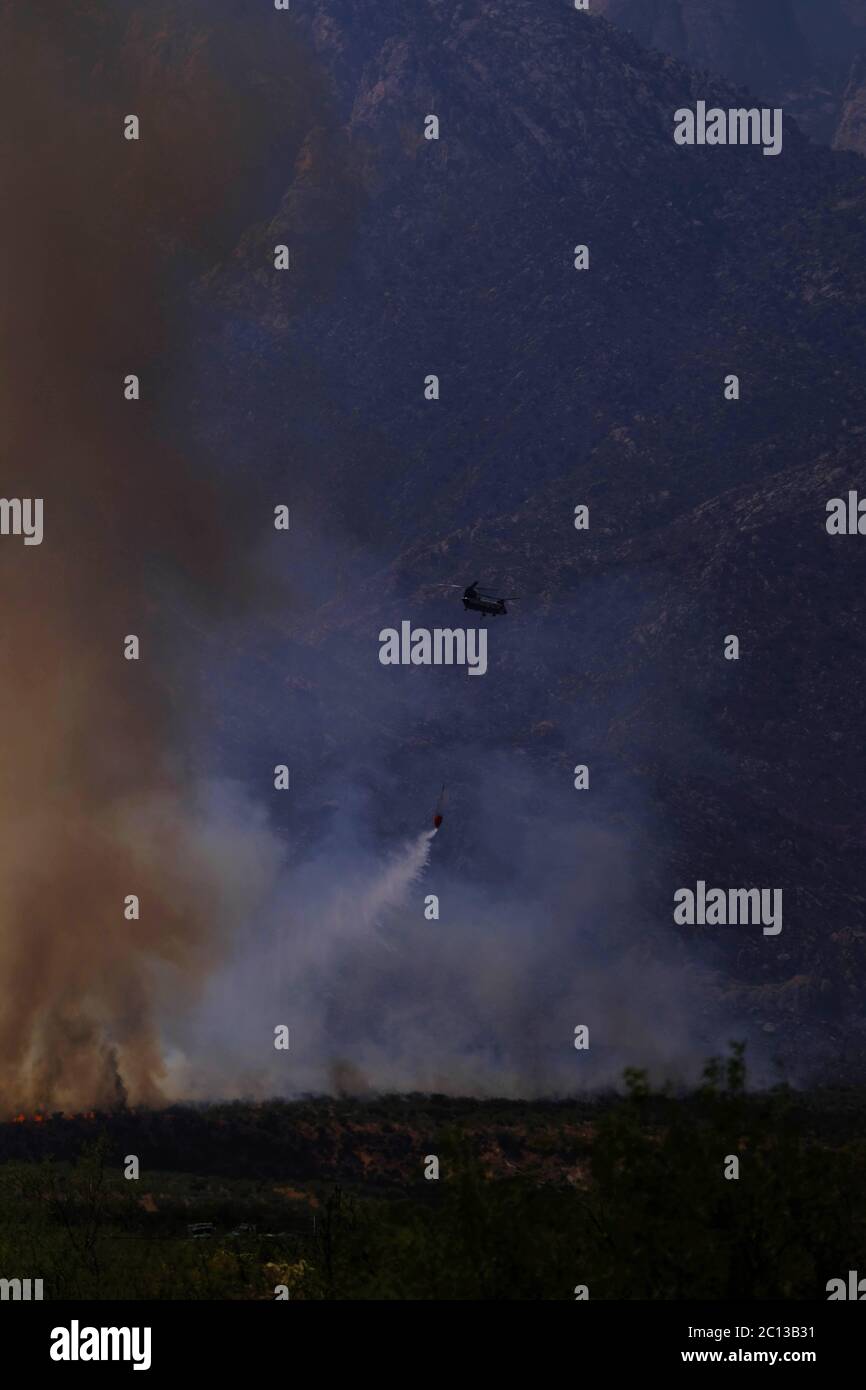 Tucson, Arizona, USA. 13th June, 2020. The Big Horn Fire in Tucson's ...