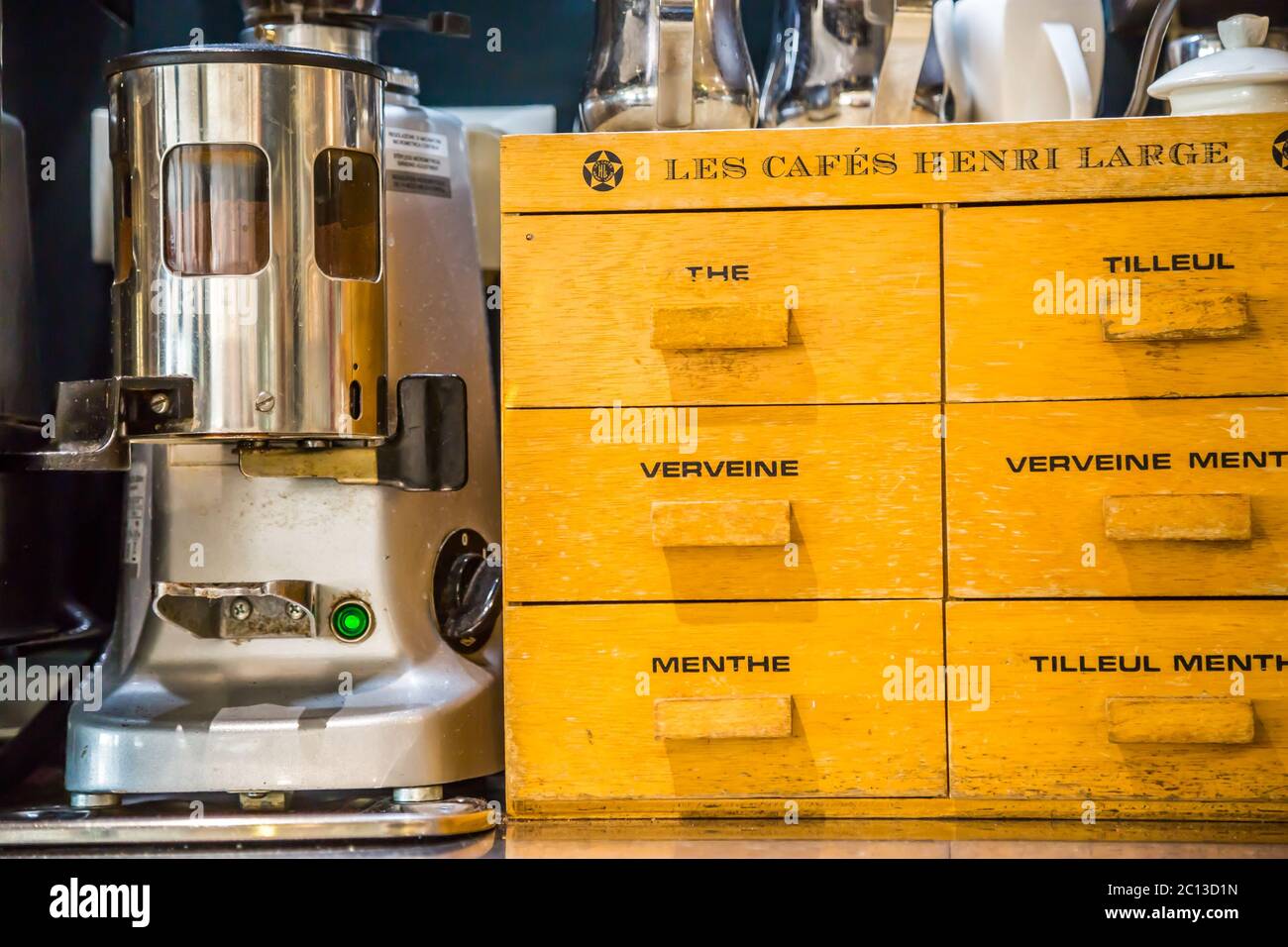 La tee hi-res stock photography and images - Alamy