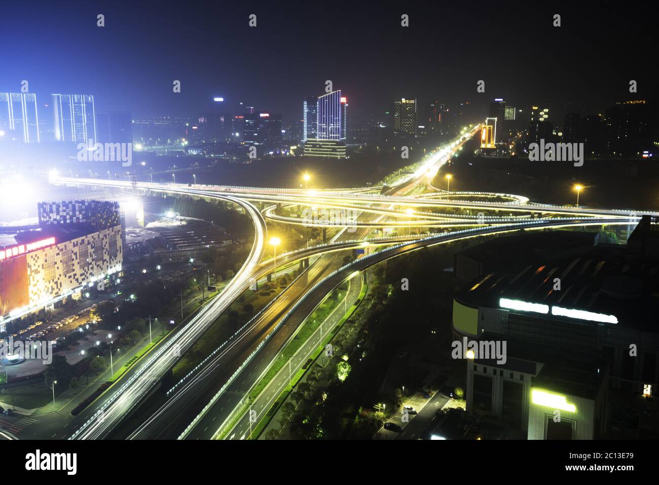 Busy road junction hi-res stock photography and images - Alamy