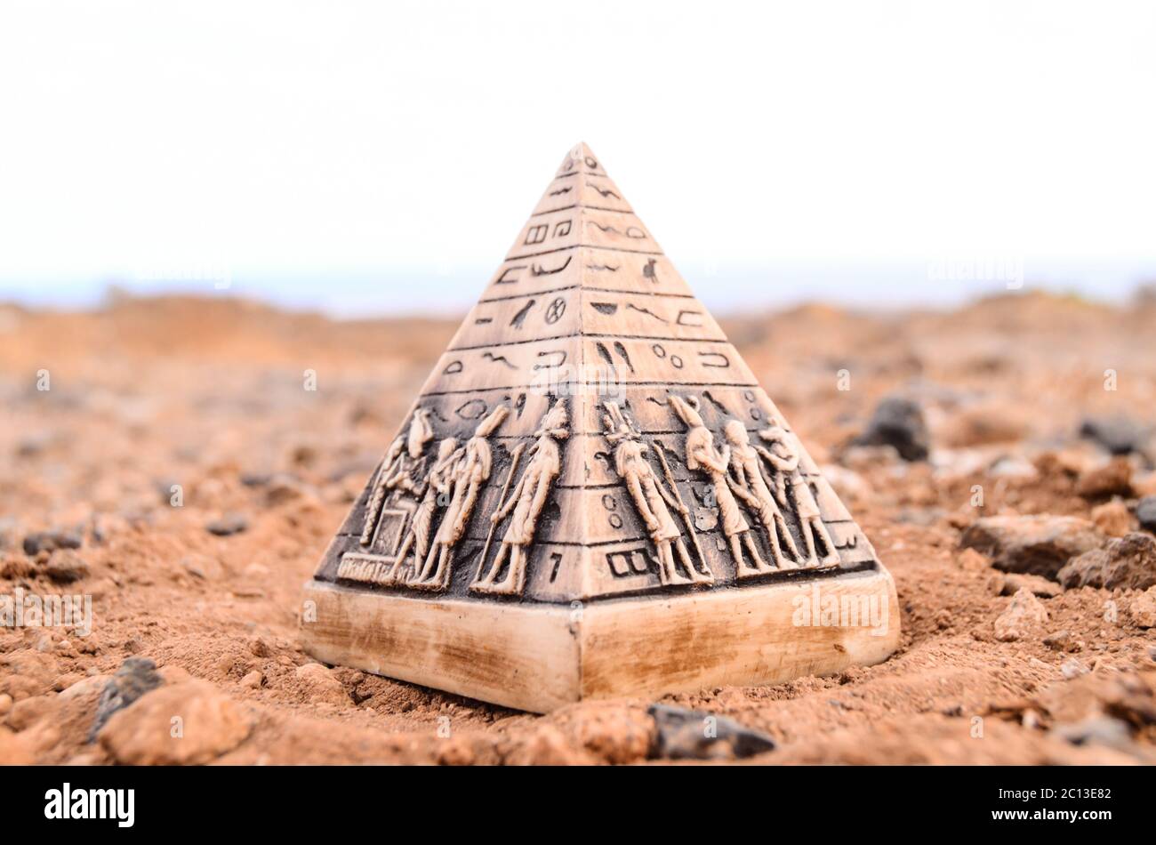 Pyramid model hi-res stock photography and images - Alamy