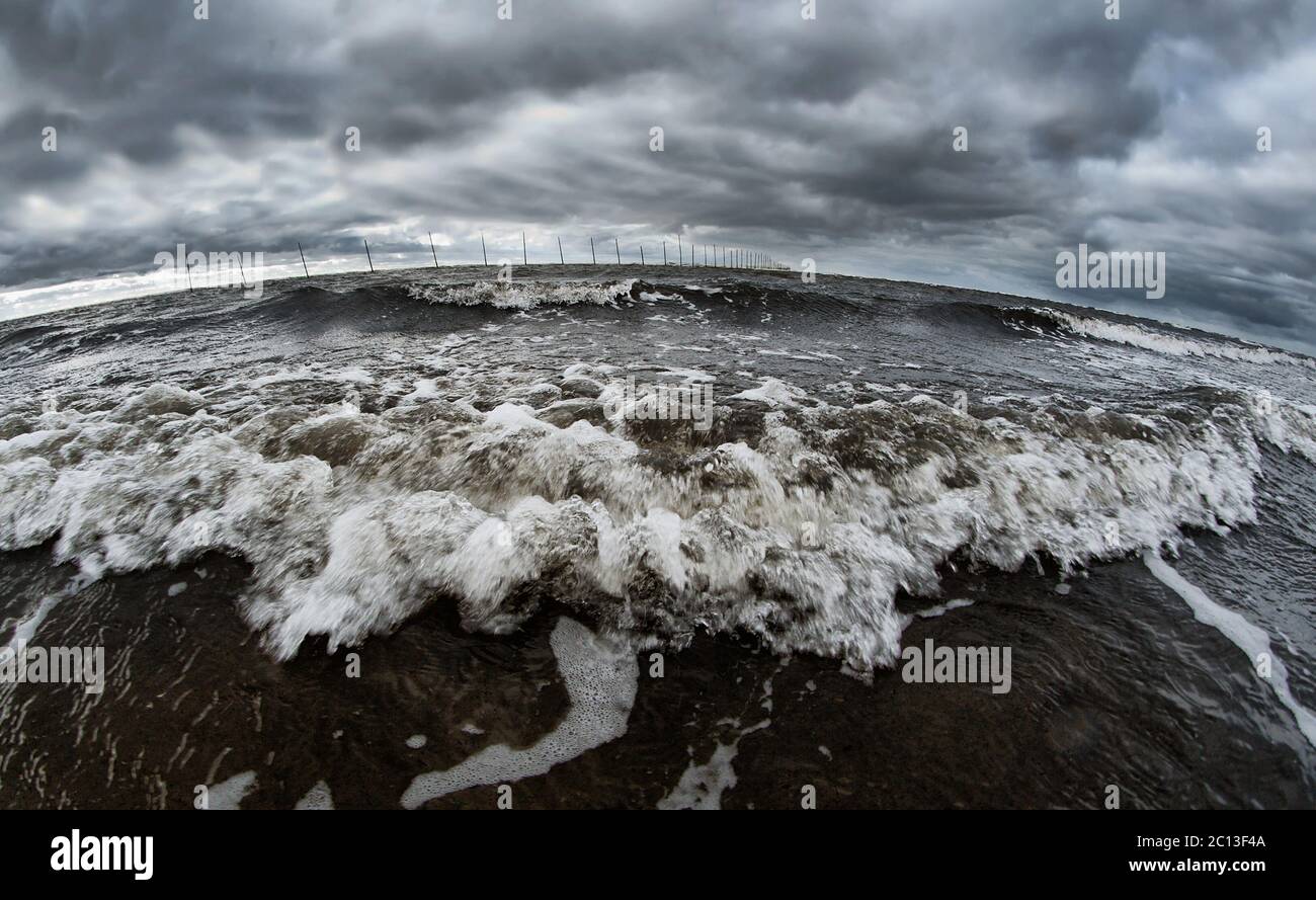 Wave breaking shore hi-res stock photography and images - Alamy