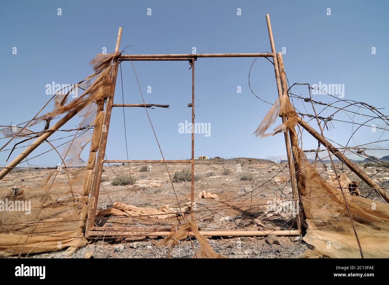 Sandstone rock wall gate hi-res stock photography and images - Alamy